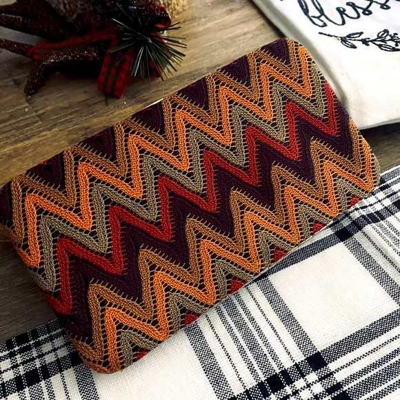 Icing | Bags | Claires Icing Boho Knit Wallet | Poshmark